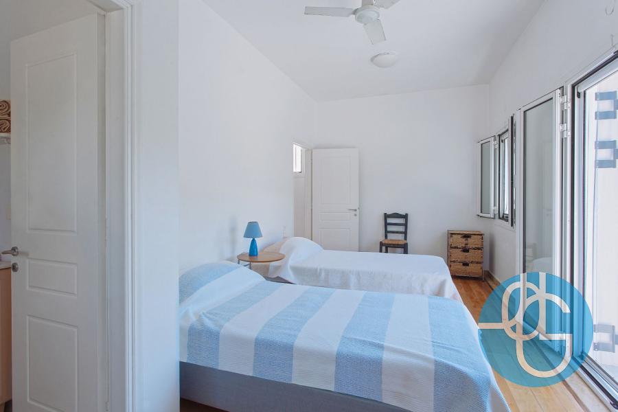 Rare propriete en bord de mer à vendre près de Costa Navarino