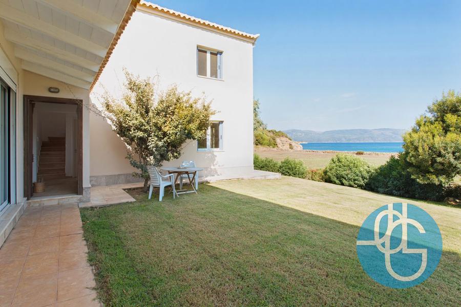 Rare propriete en bord de mer à vendre près de Costa Navarino